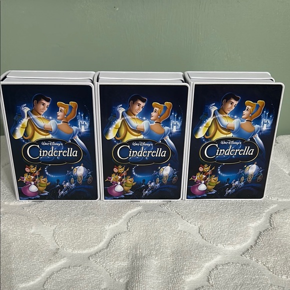 Disney | Toys | Disney Cinderella Blue And White Mini Plastic Tins ...
